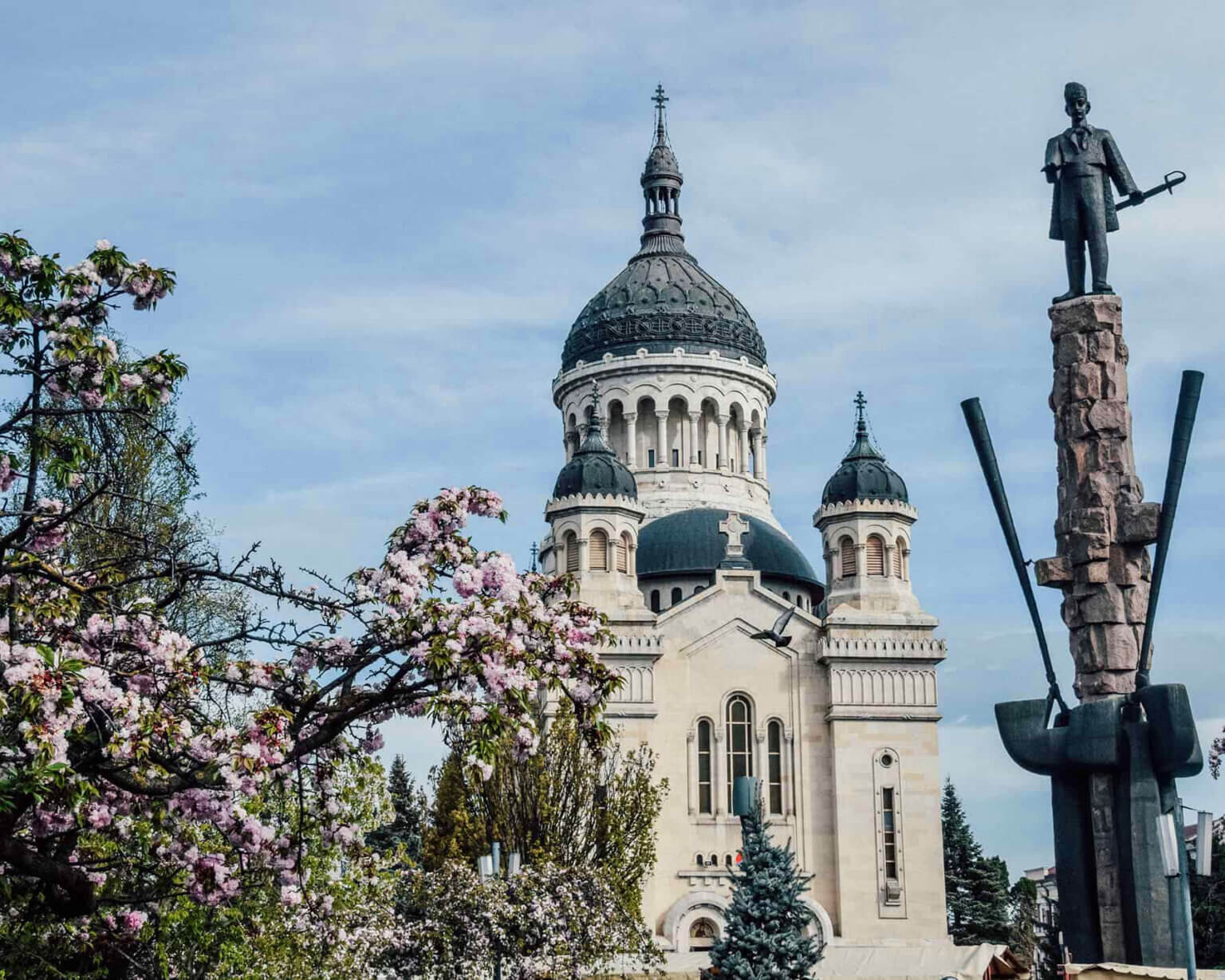 27 Most Famous Landmarks in California You Need to See! - World of Lina