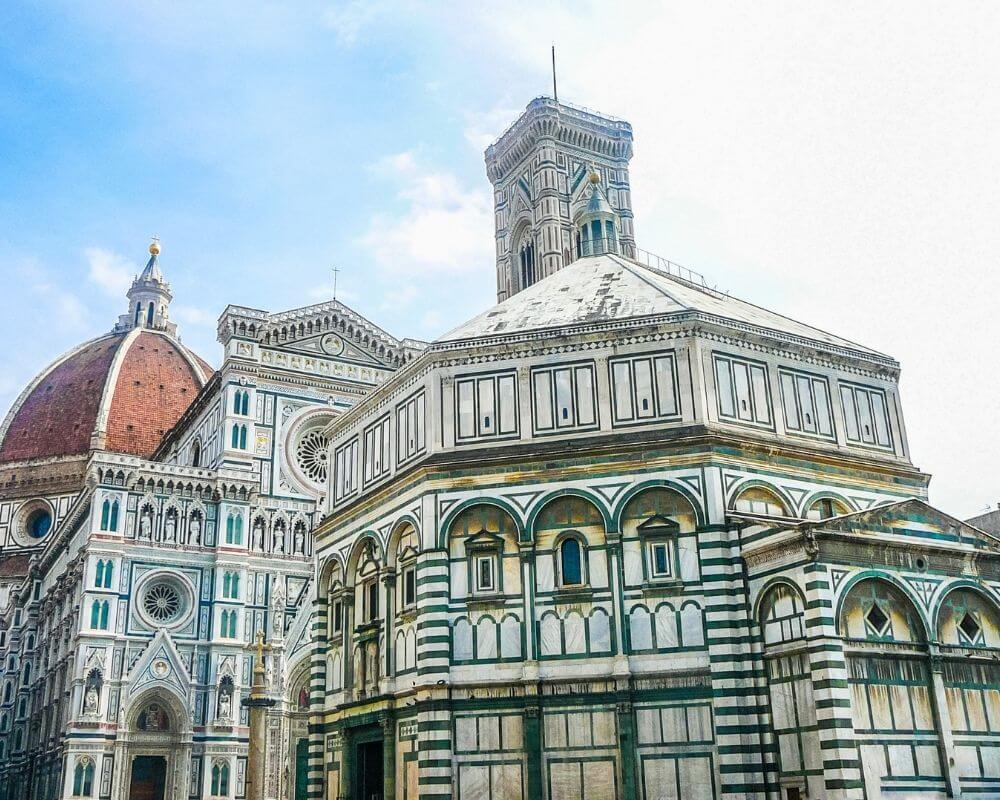 30 Famous & Most Beautiful Landmarks in Italy